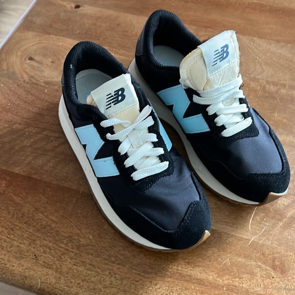 New Balance | Shoes | Heres A Great Pair Of Womans 237 Blue New Balance ...